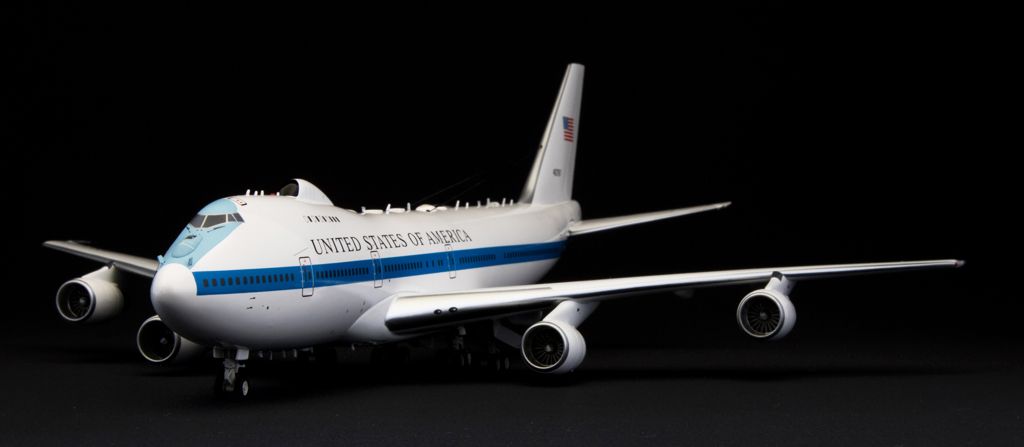 Inflight 200 Boeing E-4B Advanced Airborne Command Post Nigh****ch ...