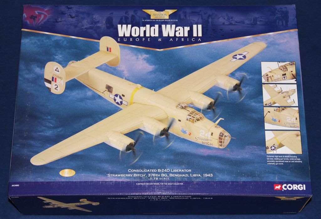 Corgi B-24D Liberator "Strawberry *****" AA34003 - DA.C