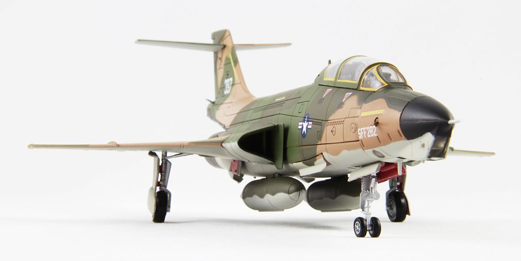 HM RF-101B USAF #50-0397 "Recon Voodoo" HA3703 - DA.C