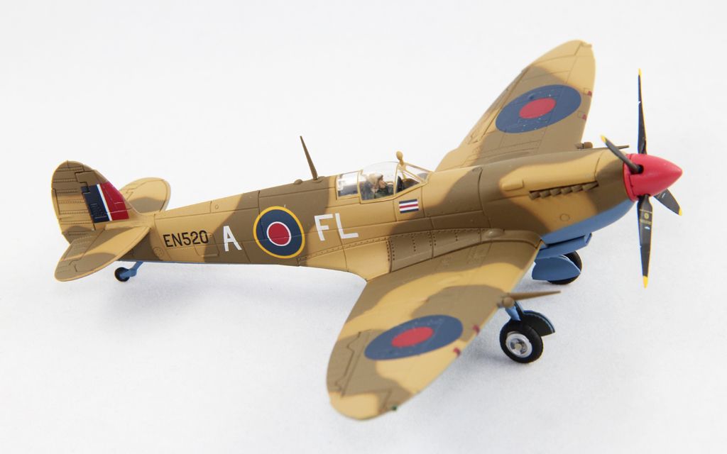 GeminiAces Spitfire Mk IX, Colin Gray, GARAF1010 - DA.C