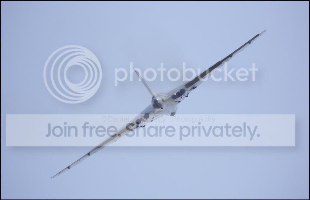 Vulcan XH558 display waddington airshow - FighterControl