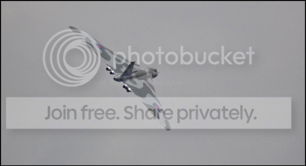 Vulcan XH558 display waddington airshow - FighterControl